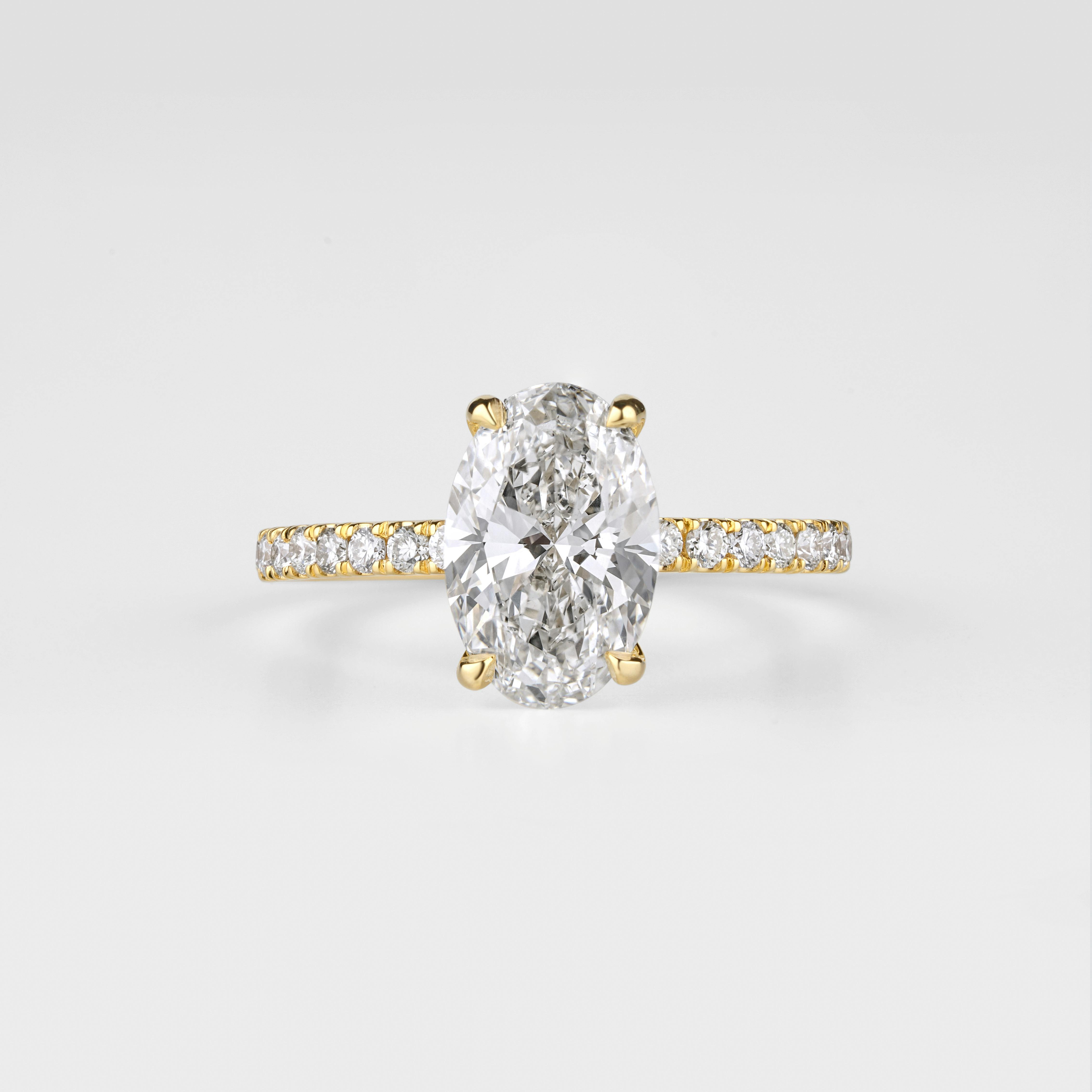 Do Oval Diamonds Appear Bigger Than Round Ones? Exploring Size ...